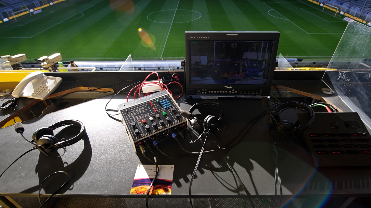 'Gooooooool'!': Comparing commentary in different sports | Today with ...