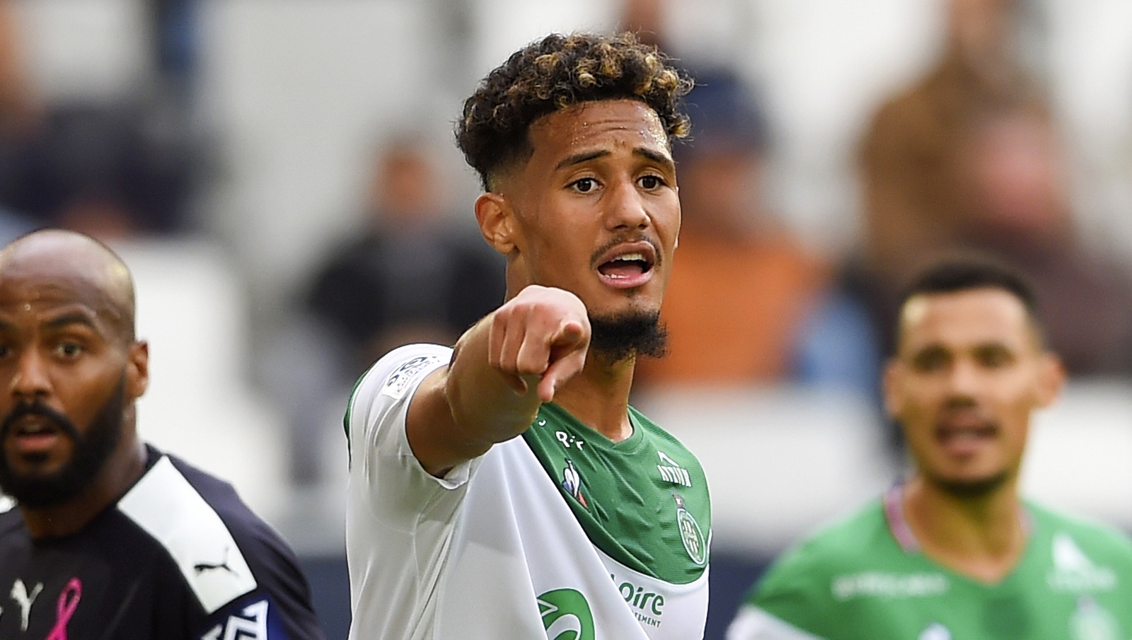 Saliba returns to Arsenal after loan talks break down