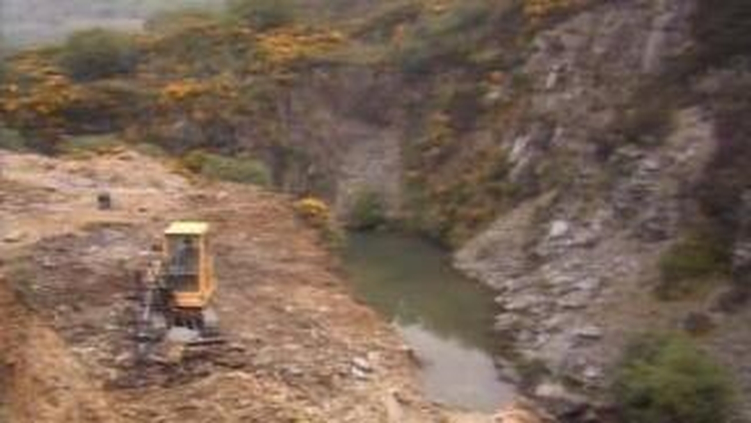 RTÉ Archives | Collections | Portroe Slate Quarry To Re-Open