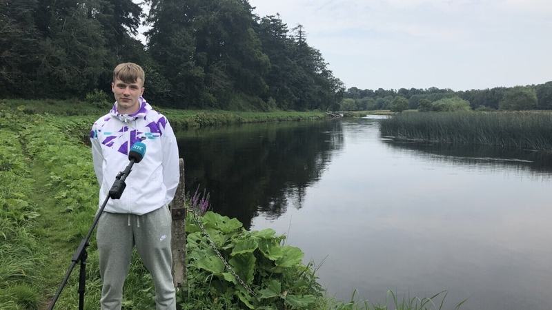 Teenager praised for rescuing two boys from River Boyne
