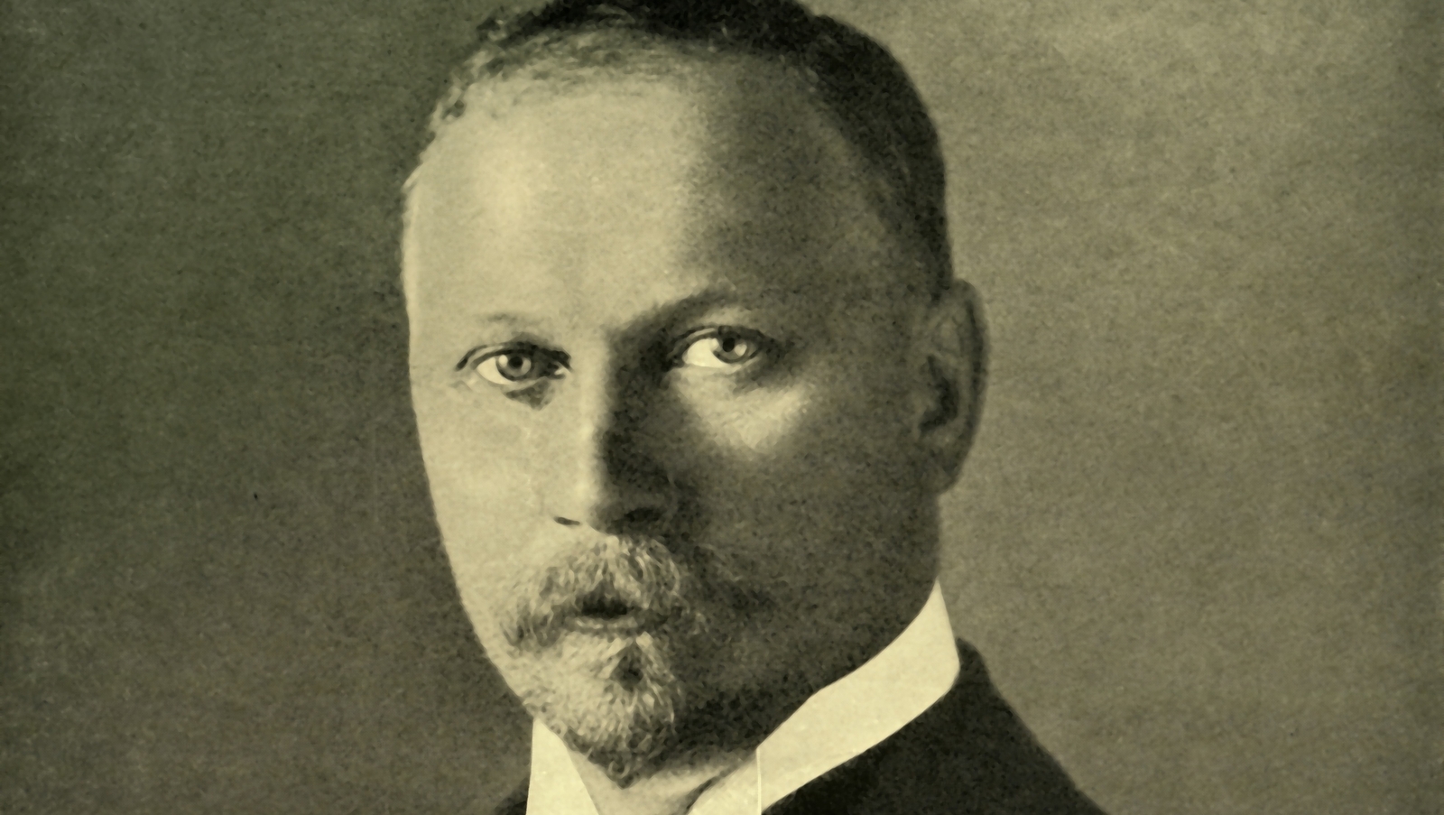 'I have brought both mules to the water': Jan Smuts and the Truce