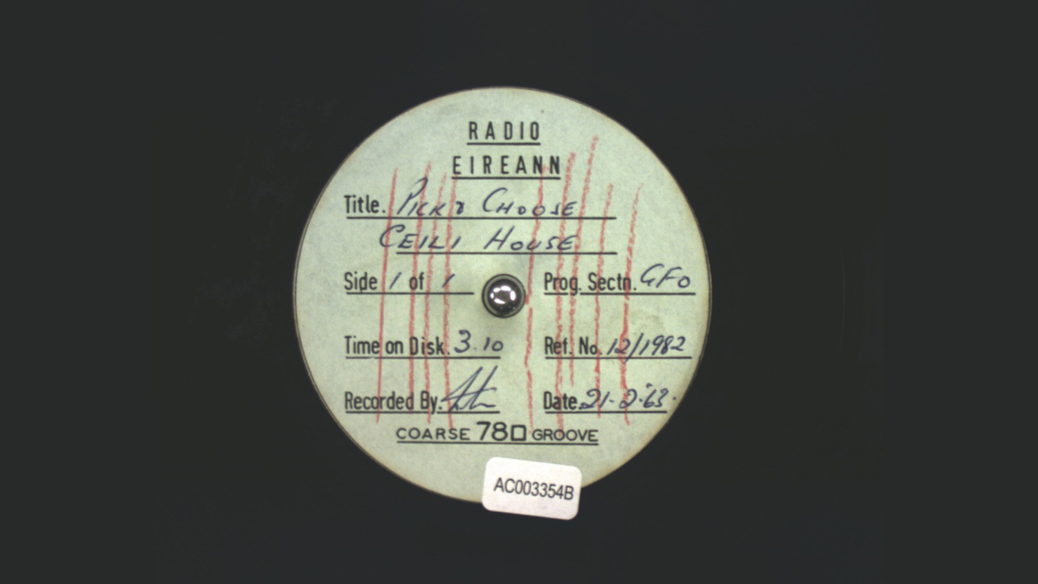 RTÉ Archives | Collections | Let’s Pick and Choose : Ceili House