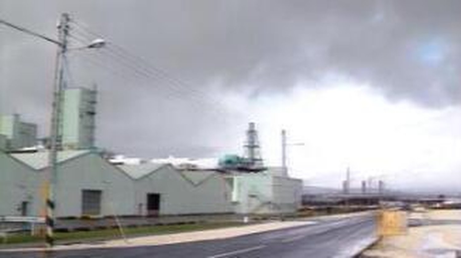 RTÉ Archives | Collections | Dupont Factory In Derry