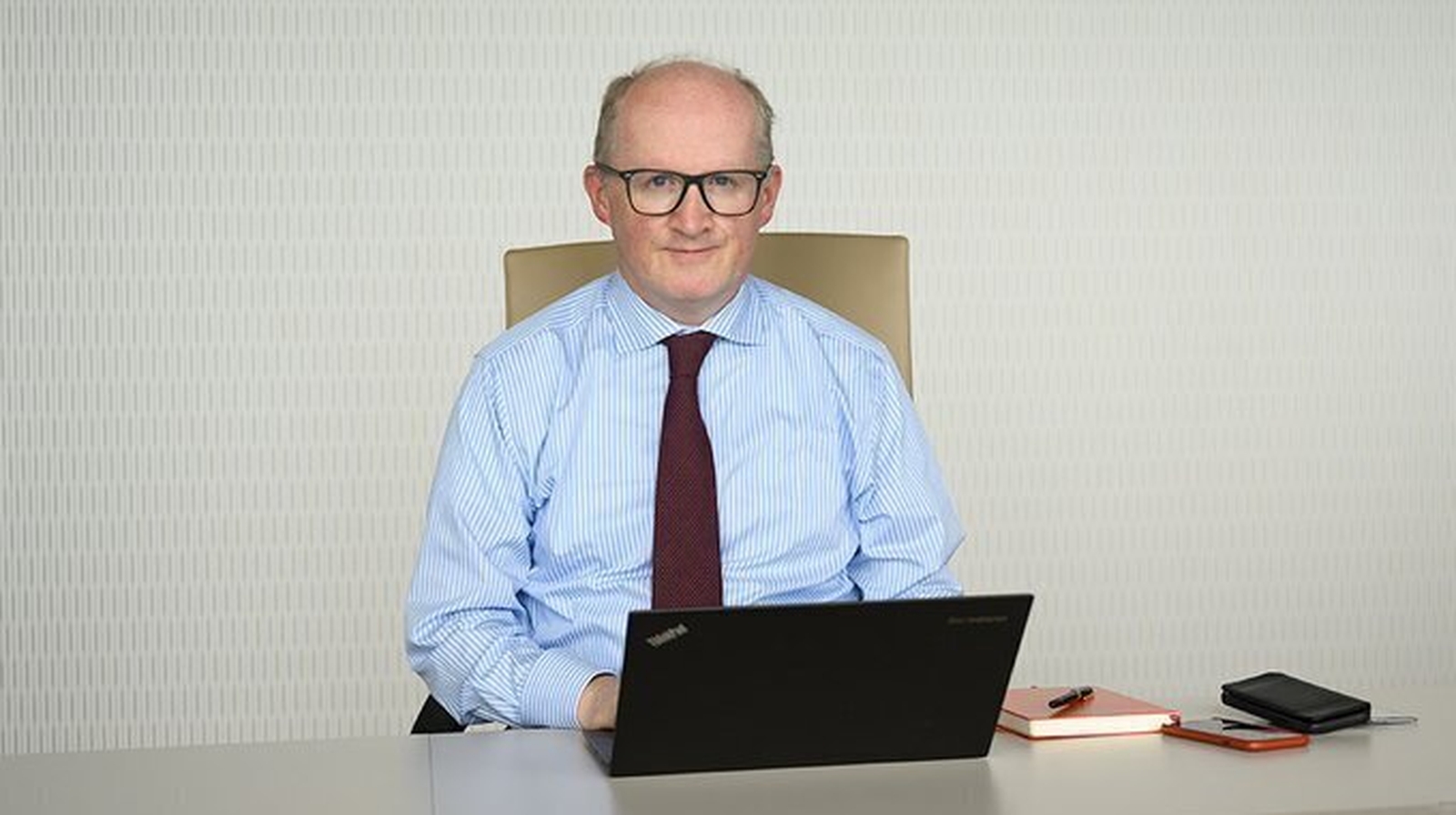 ECB'S Lane says containing virus is priority