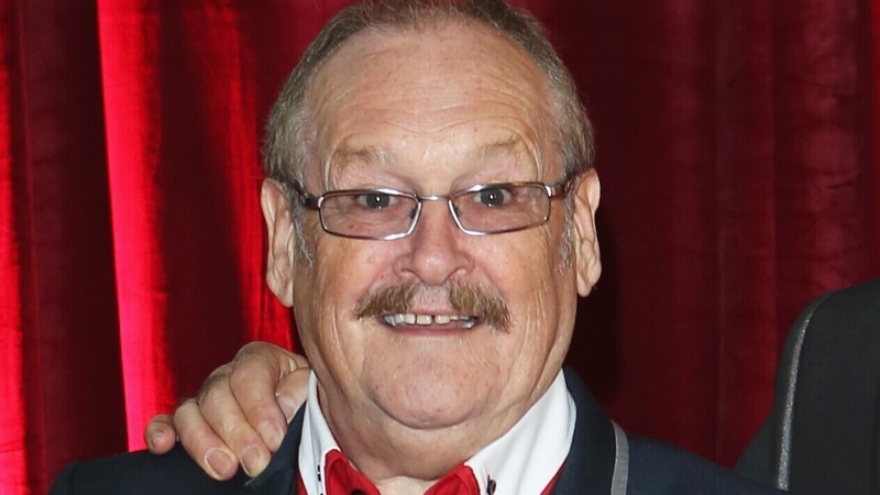 Comic Bobby Ball dies aged 76 after Covid-19 diagnosis