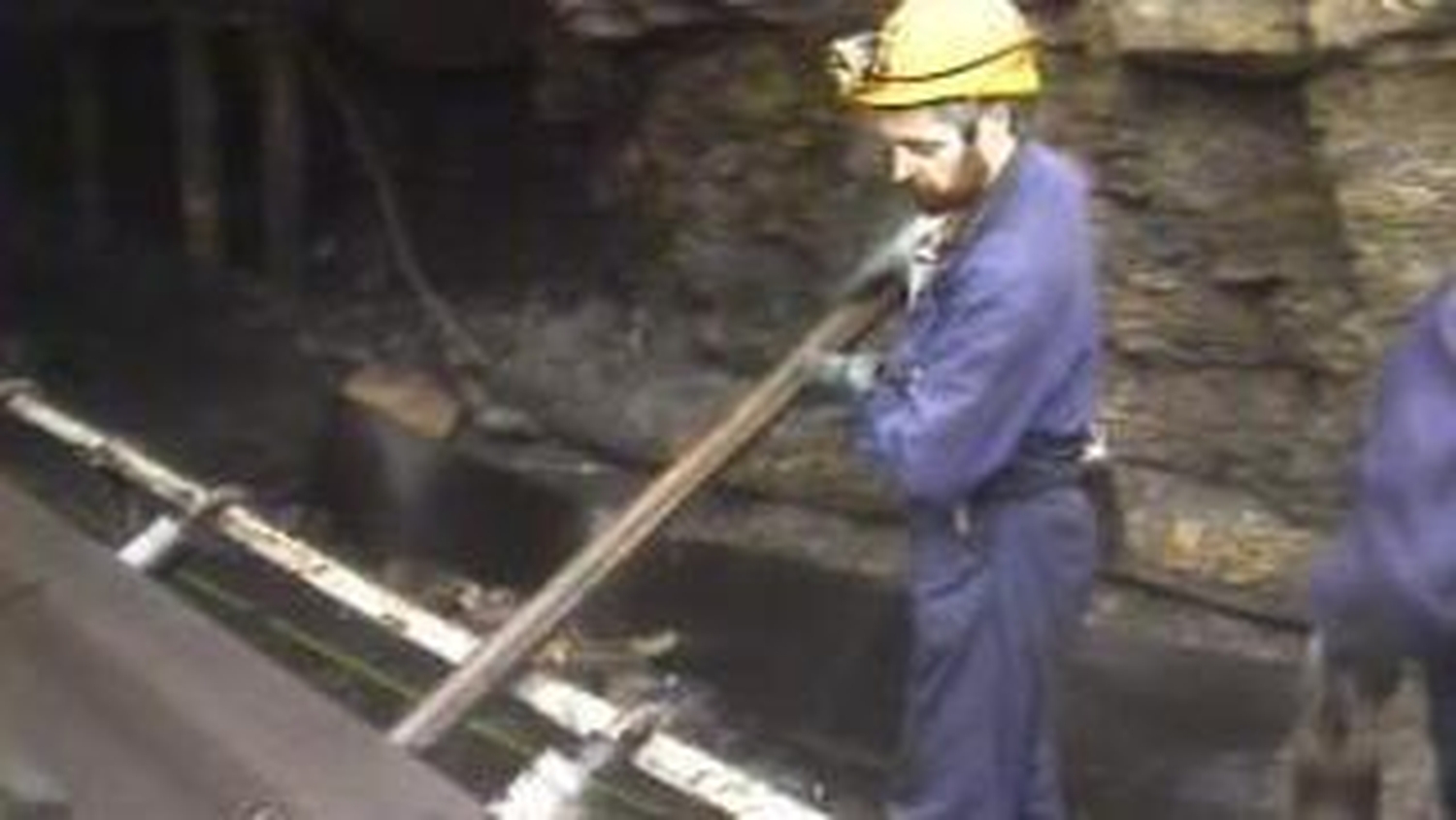RTÉ Archives | Collections | Arigna Ex-Miners Unemployed