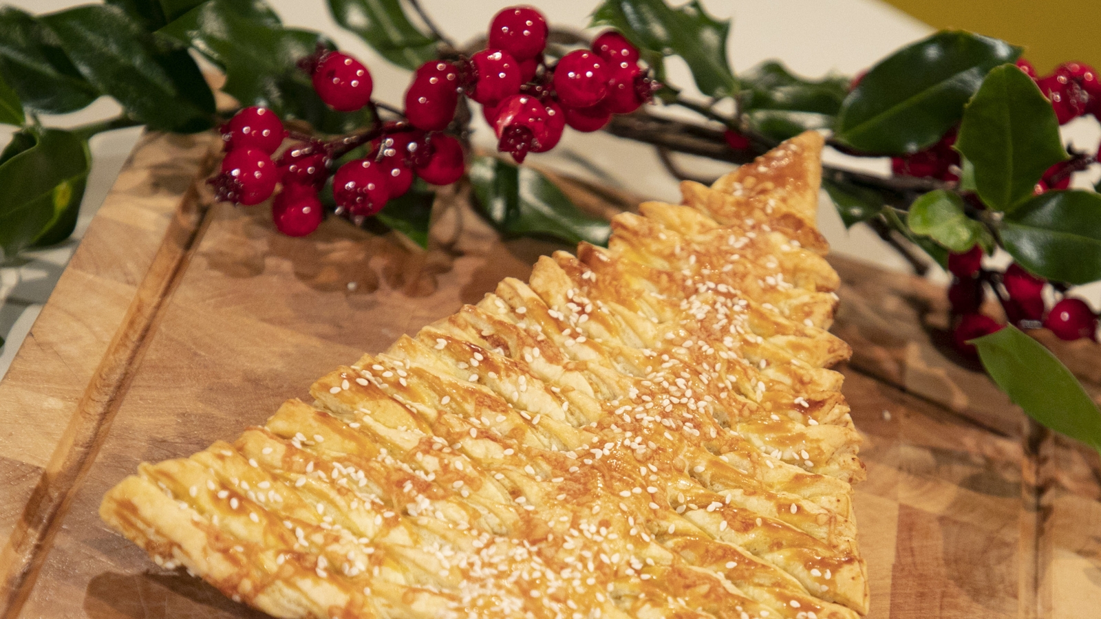 Kevin Dundon's cheesy Christmas tree: Today