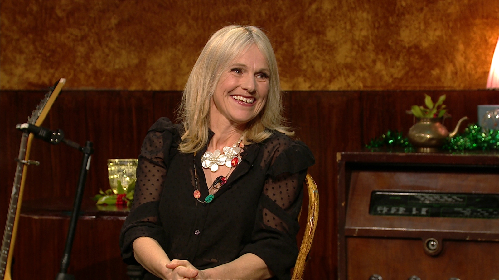 Sharon Shannon goes electric on the Late Late Show