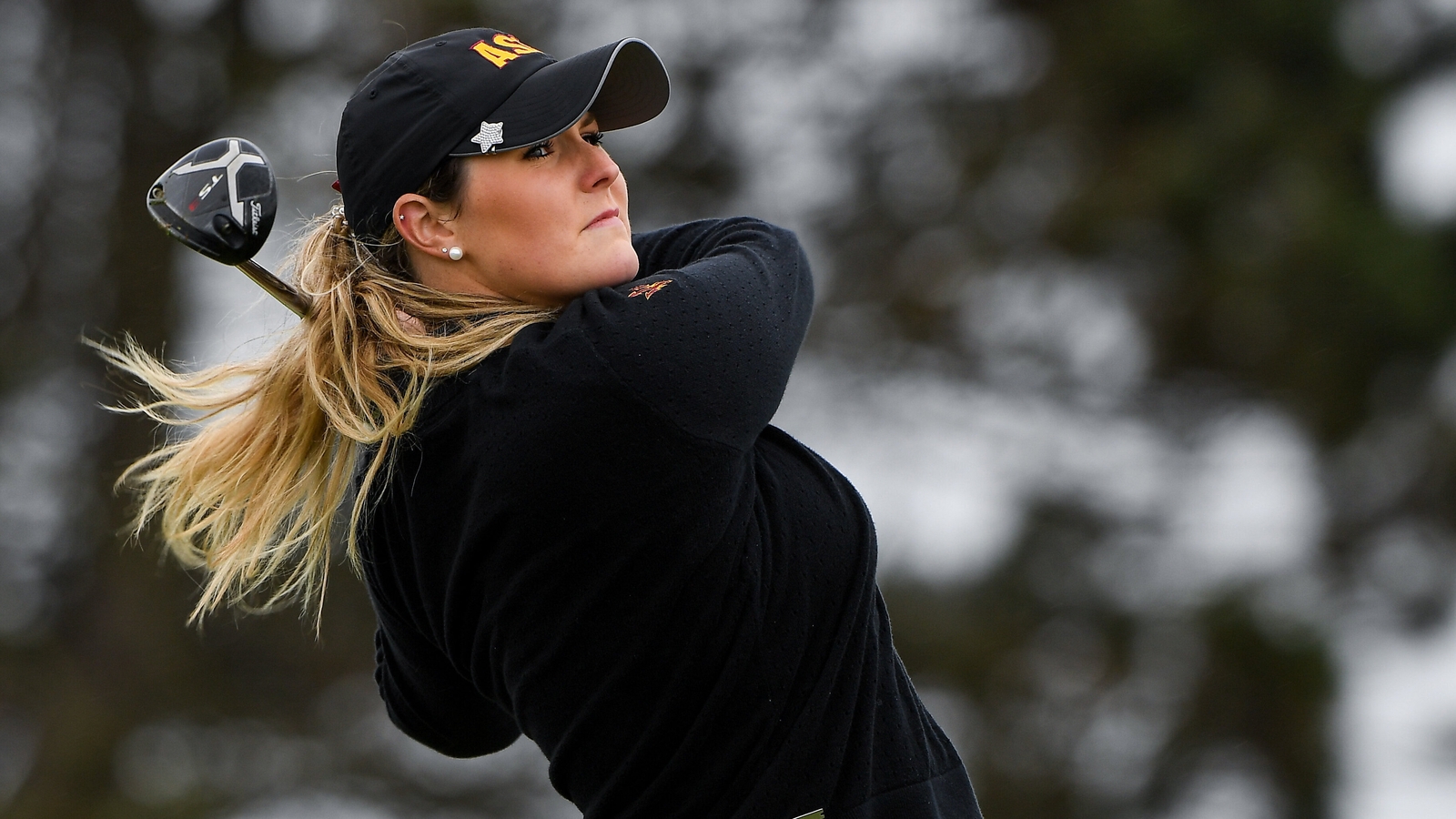 Mehaffey just outside top 20 at halfway point