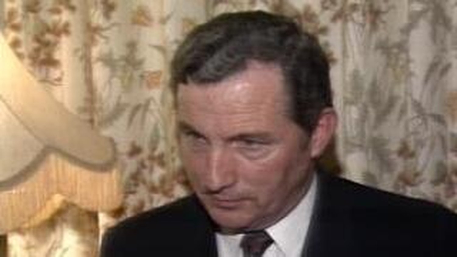 RTÉ Archives | Collections | Michael Smith On Lenihan Resignation
