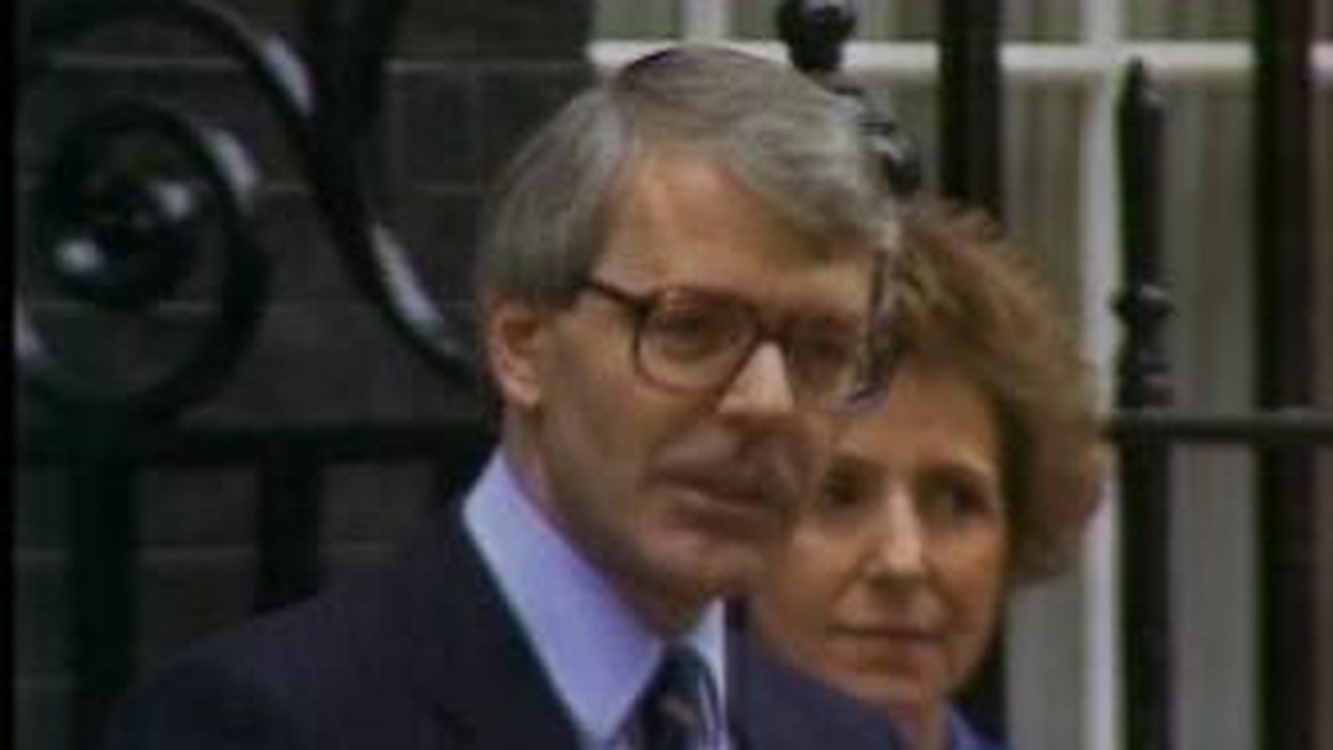 RTÉ Archives | Collections | Thatcher Hands Over To Major