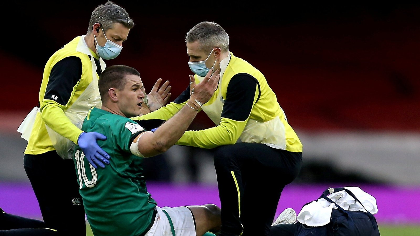 Sexton and Ryan to be assessed after head knocks