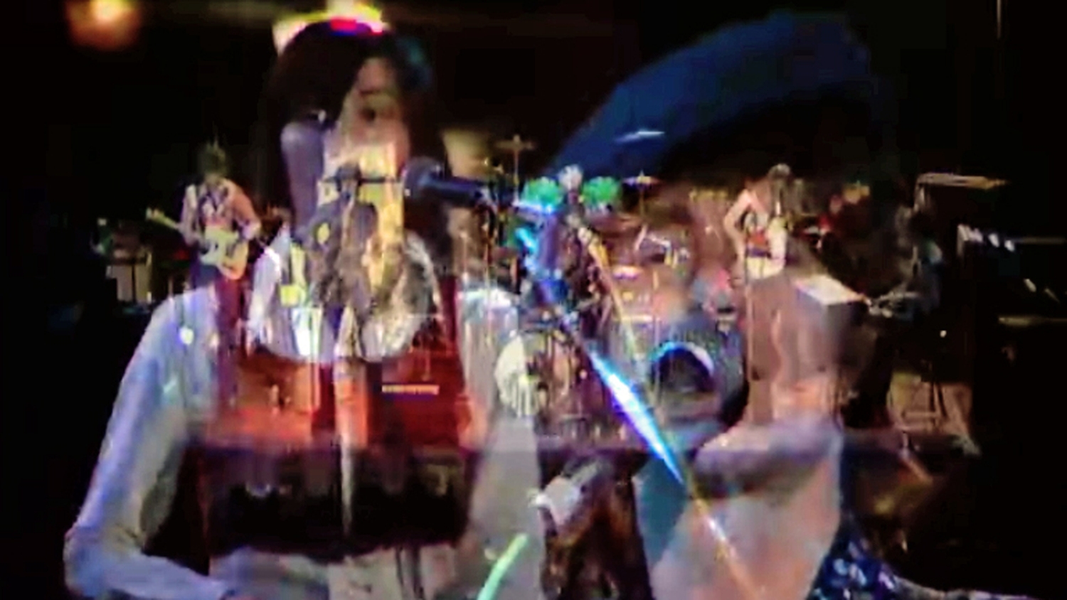 RTÉ Archives | Arts and Culture | Nightbus At The Stadium