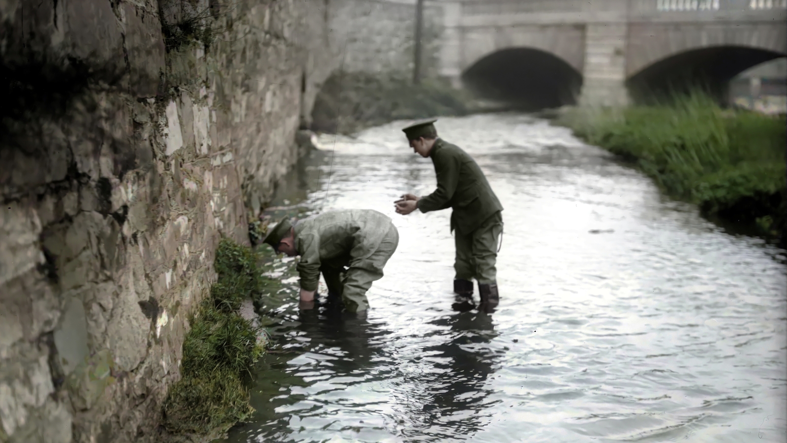 War of Independence in colour: soldiers in the Dodder