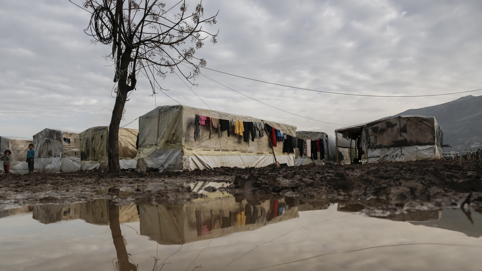 Global displacement from war, crises doubles in decade