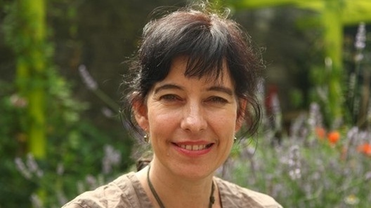 An Citeal/ The Kettle, a poem by Catherine Foley | Sunday Miscellany ...