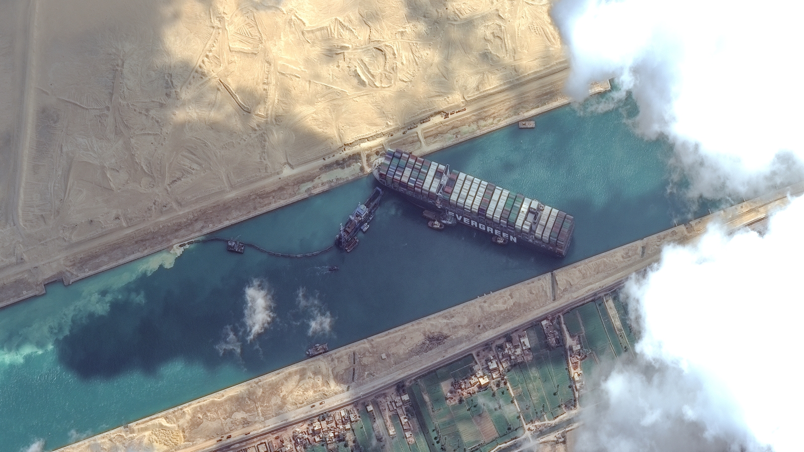 Attempt to refloat ship blocking Suez Canal fails