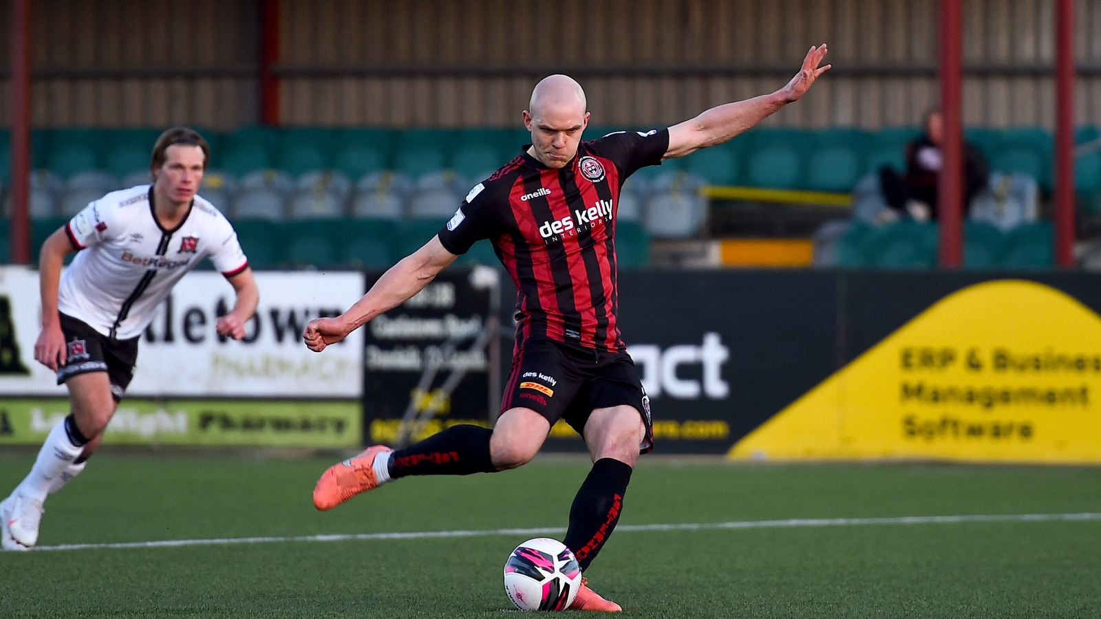 Georgie Kelly comes back to haunt struggling Dundalk