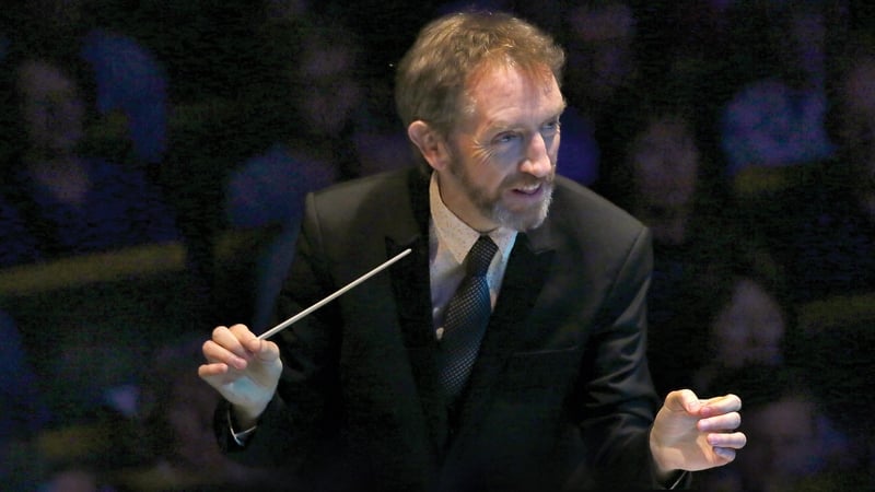 Irish conductor forming choir for healthcare workers