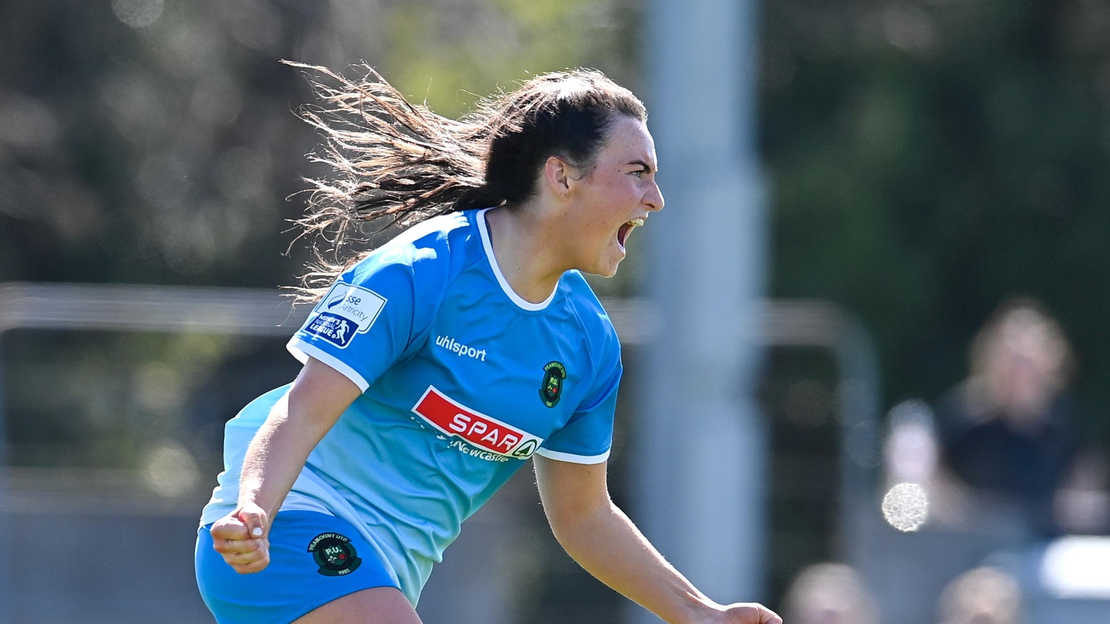 WNL round-up: Clinical Peamount go top of the table