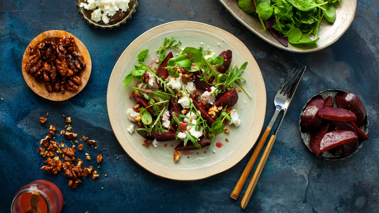 Salt baked beetroot salad: Cook-In
