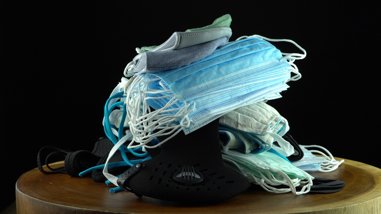 Pandemic mask mountain sets new recycling challenge