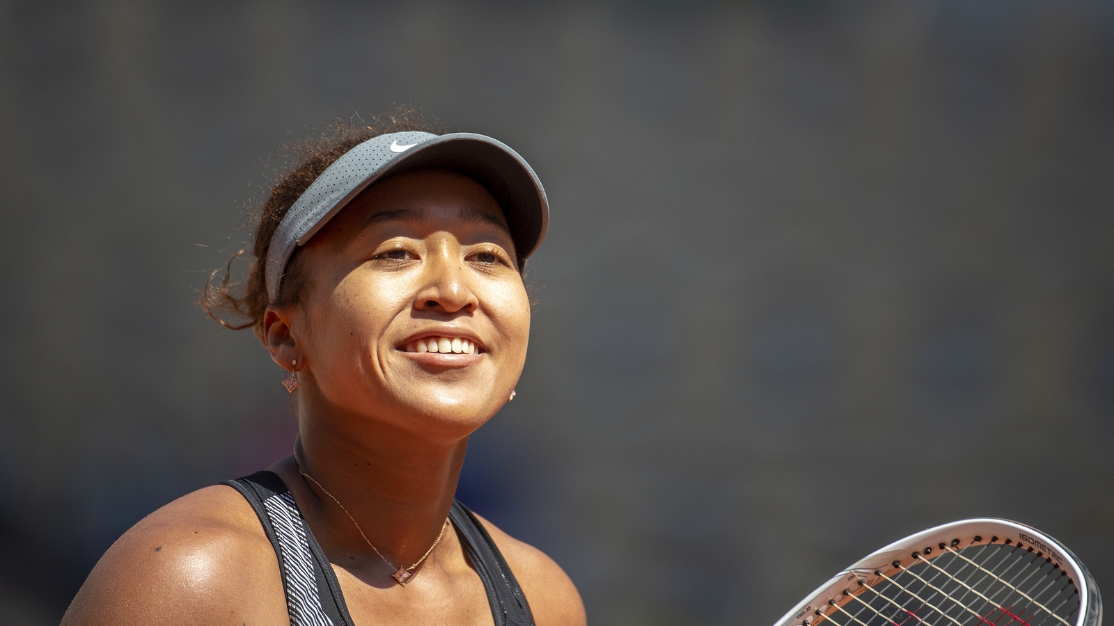 Osaka thanks fans for support after turbulent week