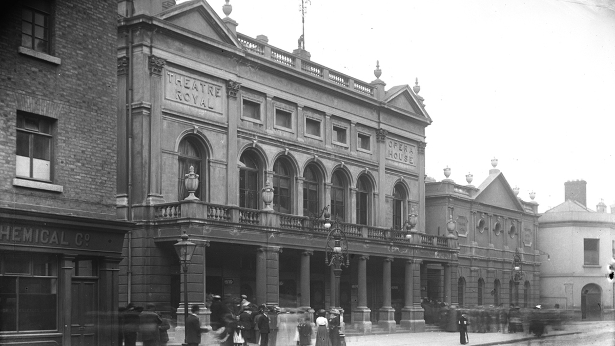 Theatre Royal Way | Liveline - RTÉ Radio 1