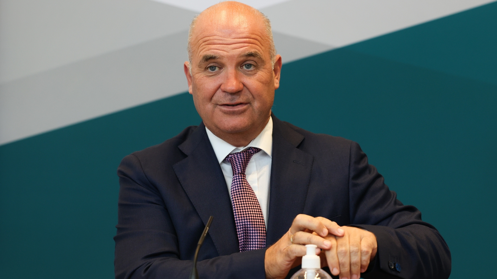 Half of Covid ICU patients under 55, says Holohan