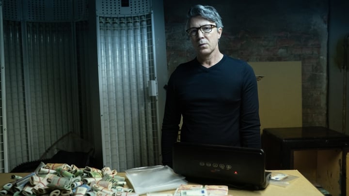 Kin S01E01 - RTÉ Player