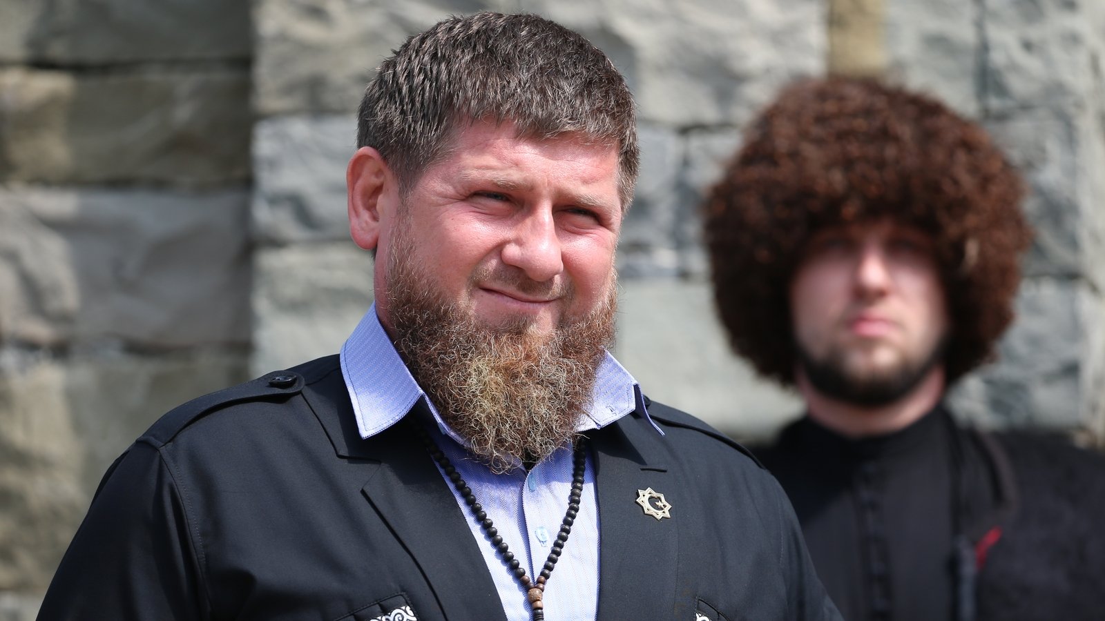 Cash prize offered for best portrait of Chechen leader