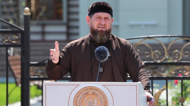 Cash prize offered for best portrait of Chechen leader