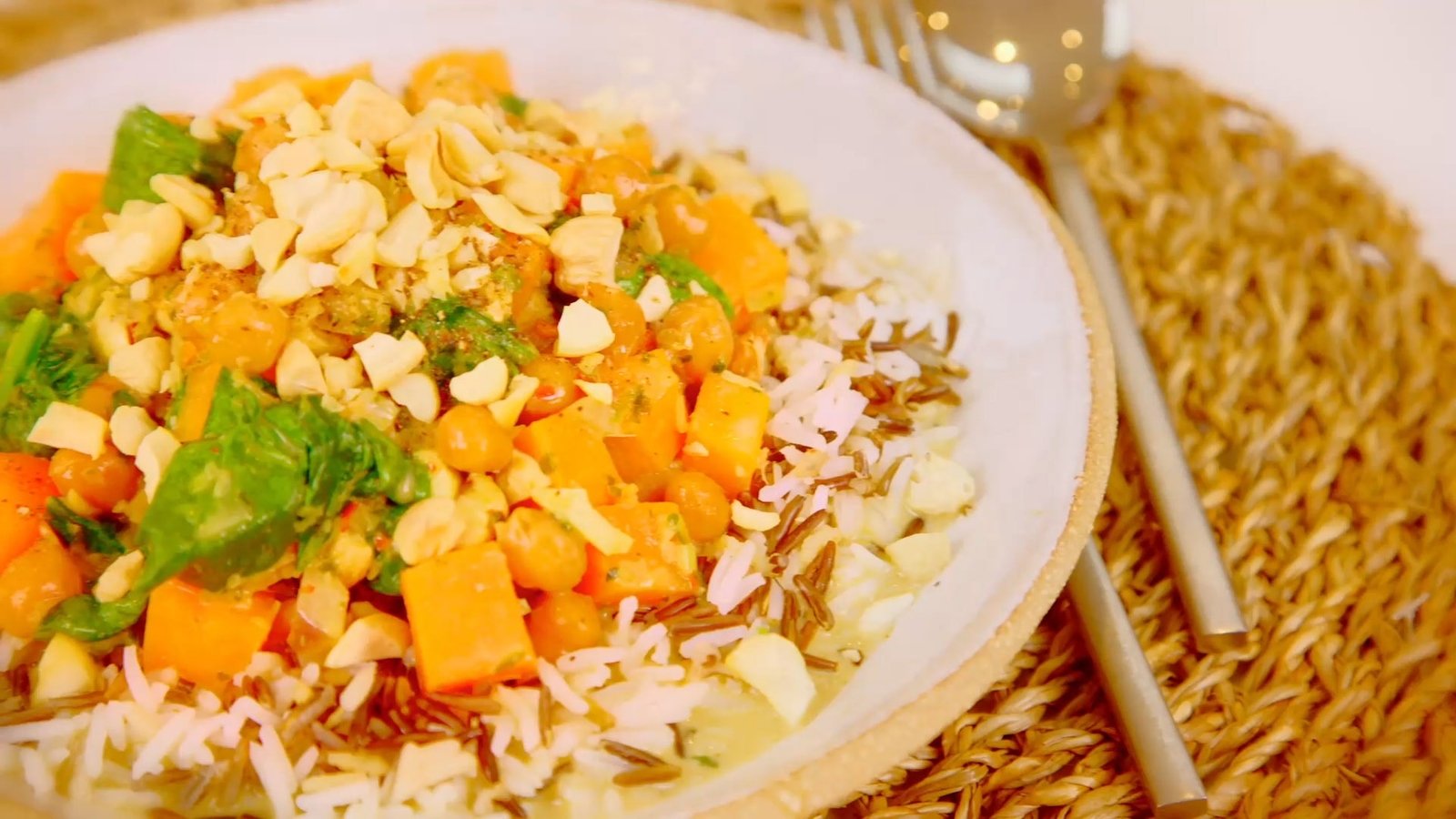 Try this warming vegan curry recipe for your next cosy night in