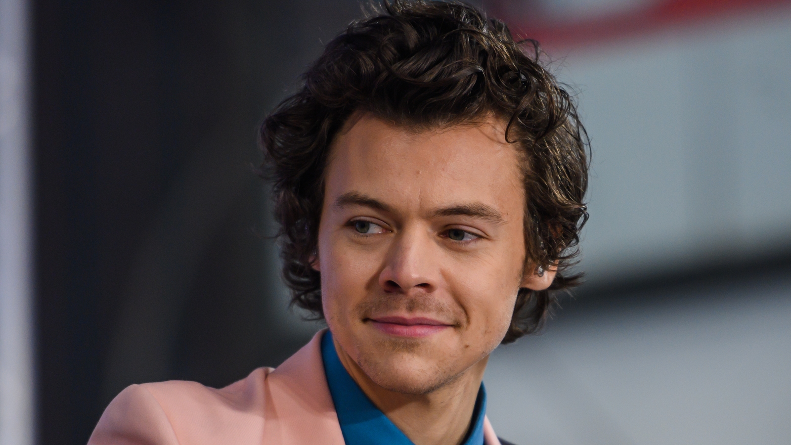 Harry Styles claims his first solo Number 1 in Ireland
