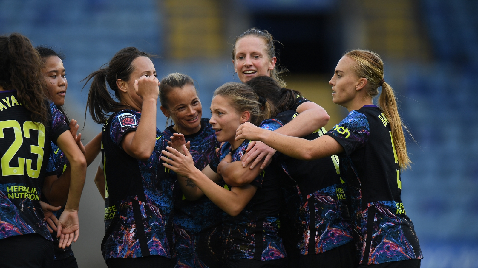 WSL round-up: Spurs join Arsenal at the summit
