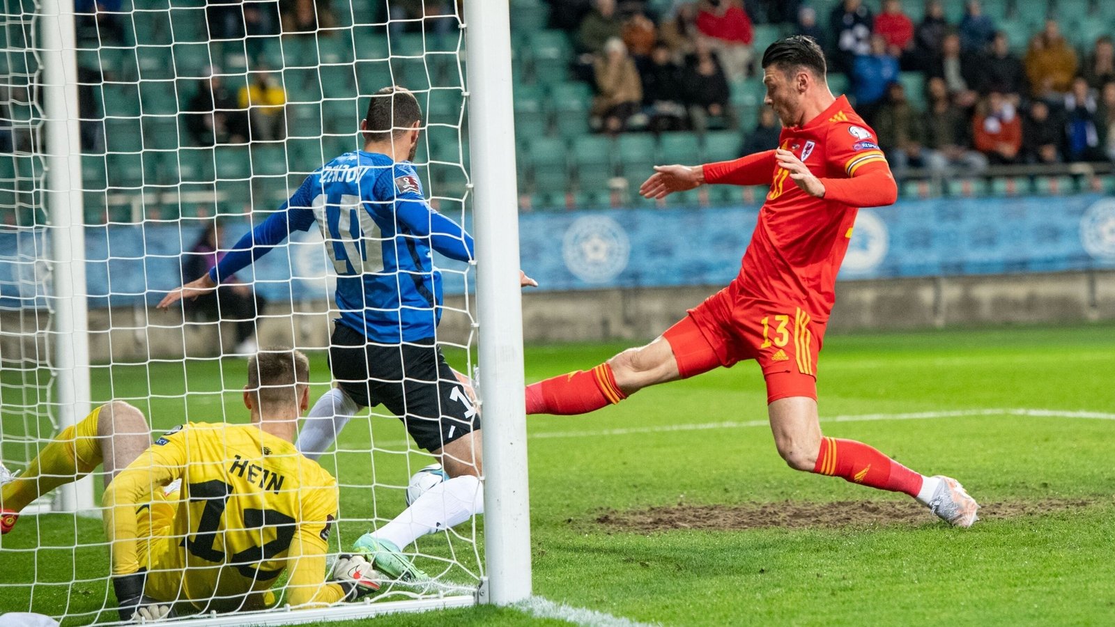 Moore makes the difference as Wales edge out Estonia