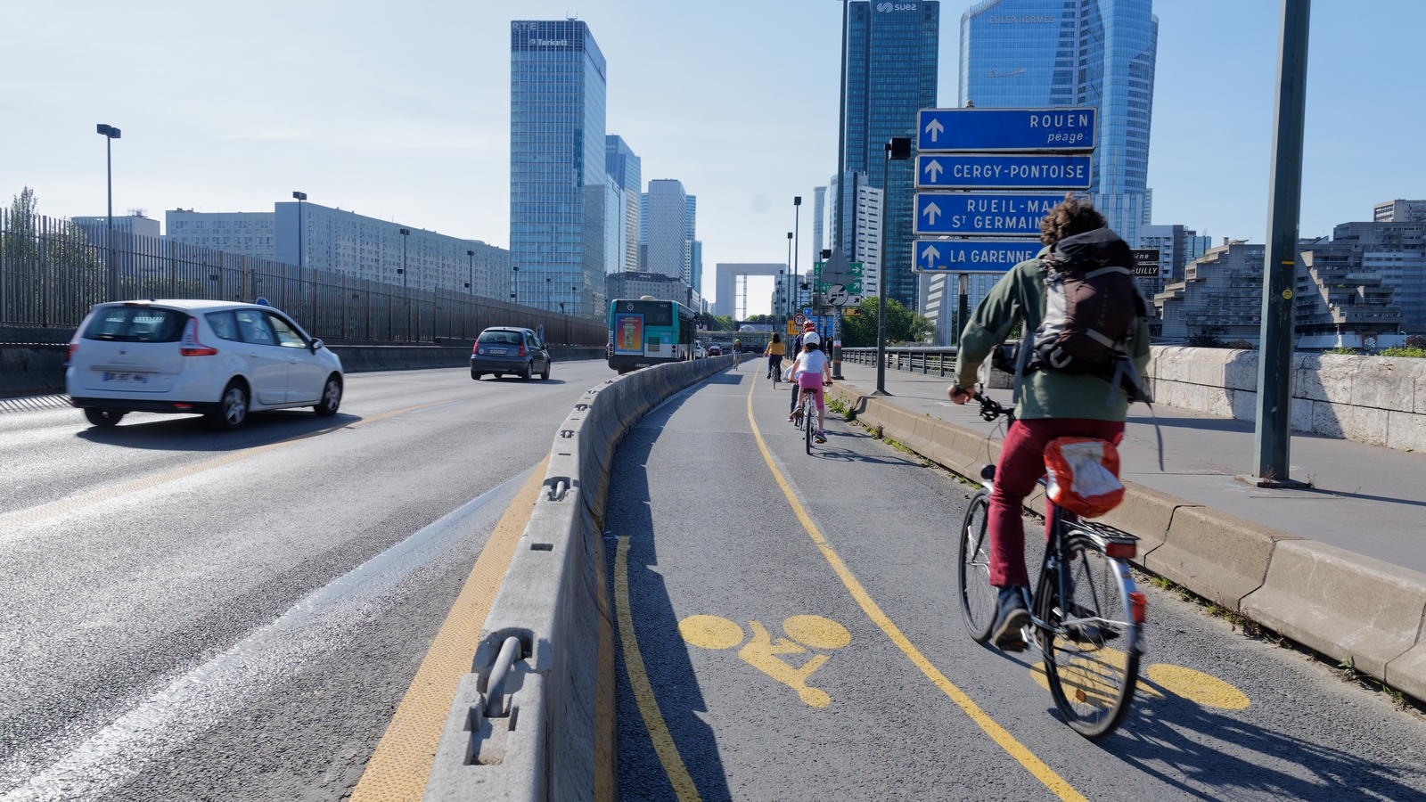 Paris investing €250m to create '100% bikeable' city