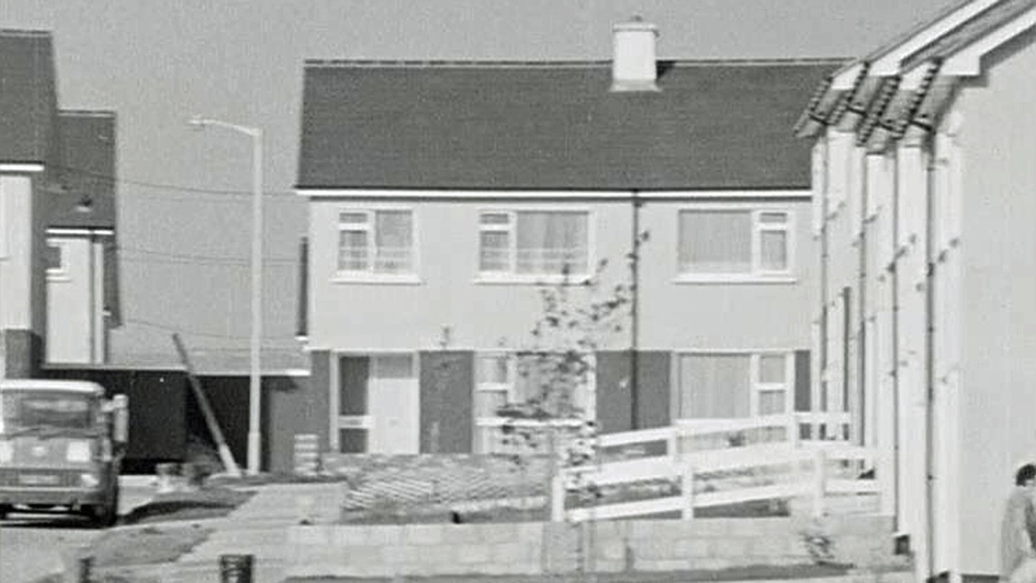 RTÉ Archives | Society | Plans For Old Bawn