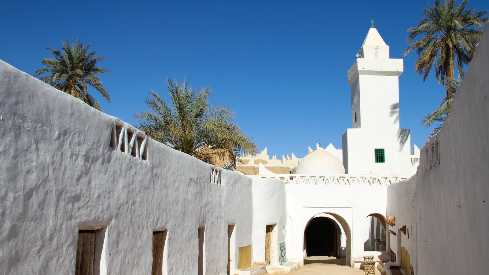 Libya welcomes back tourists after years of war