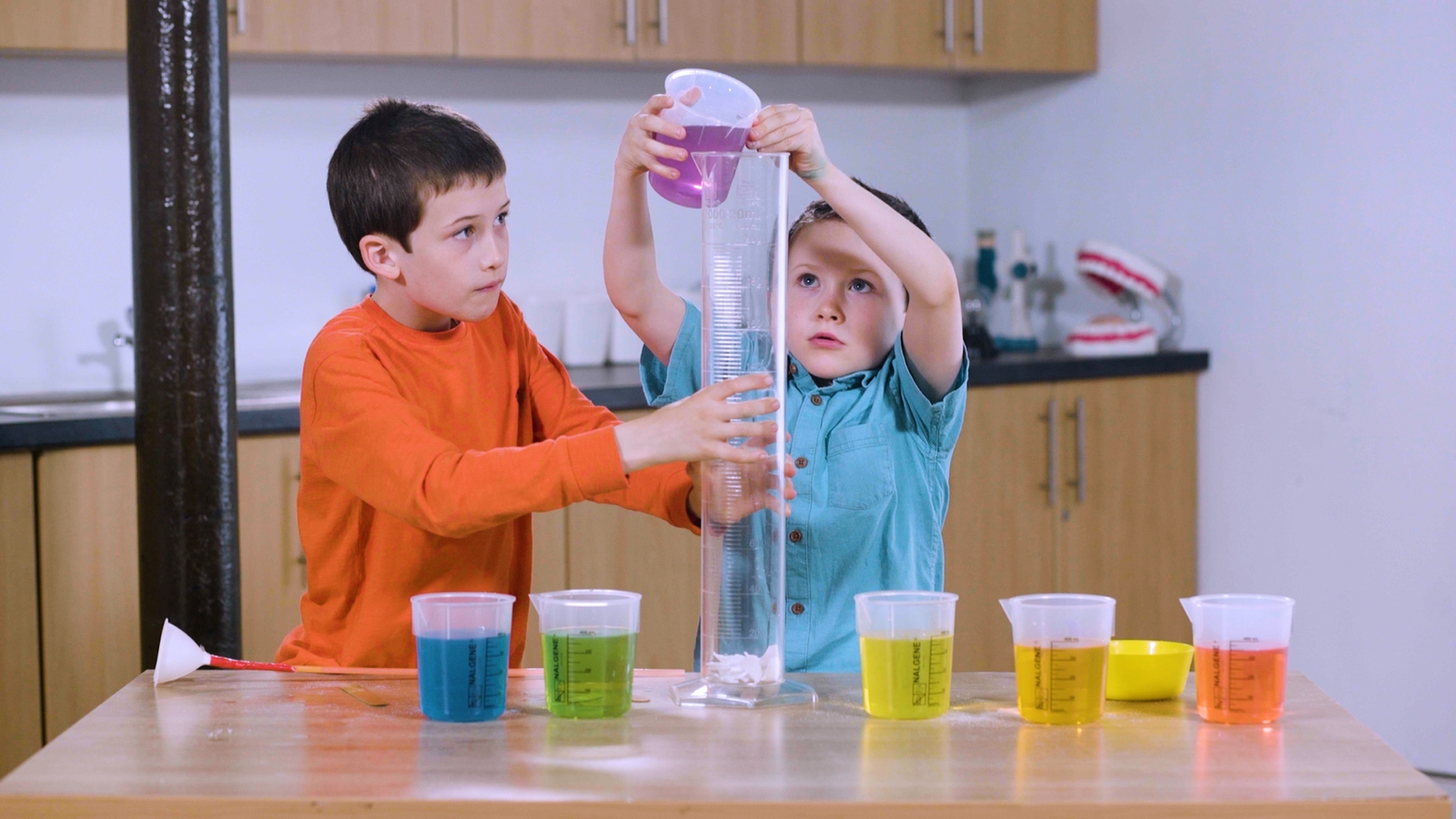 Let's Find Out: Check out this magical water trick!