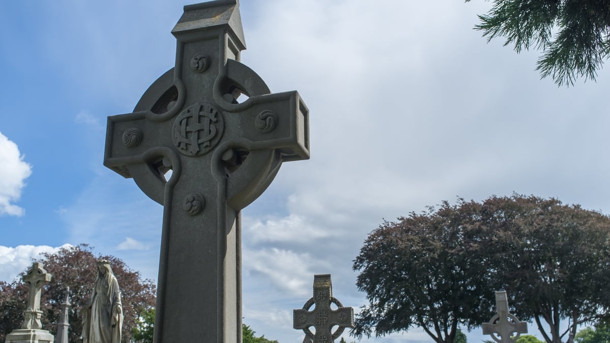 Deansgrange Cemetery | Liveline - RTÉ Radio 1