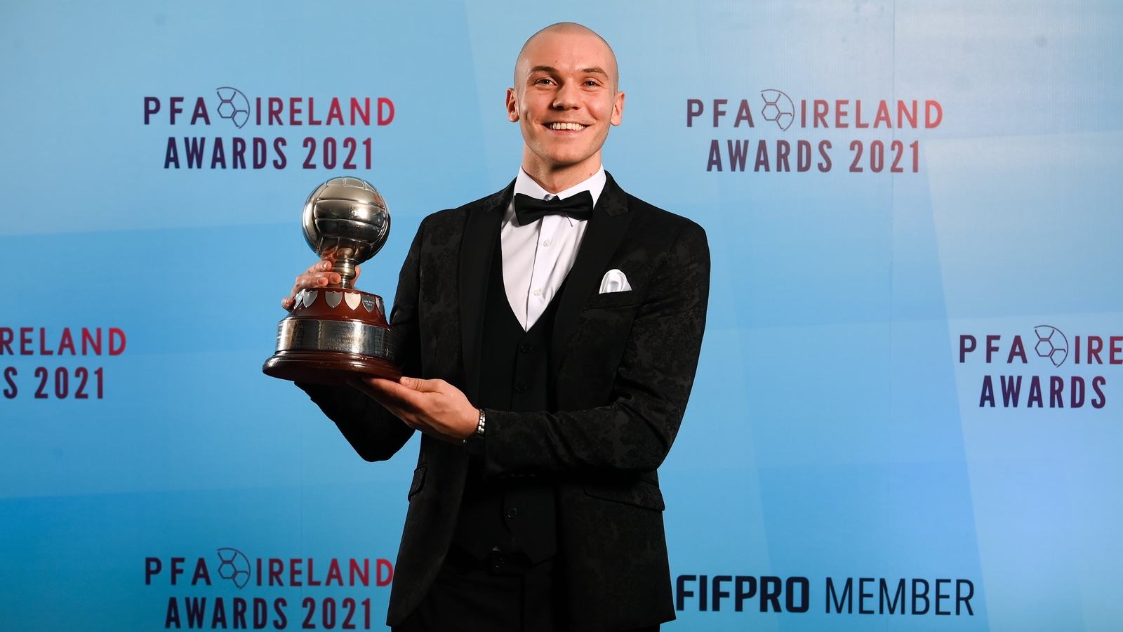 Georgie Kelly wins PFAI Player of the Year award