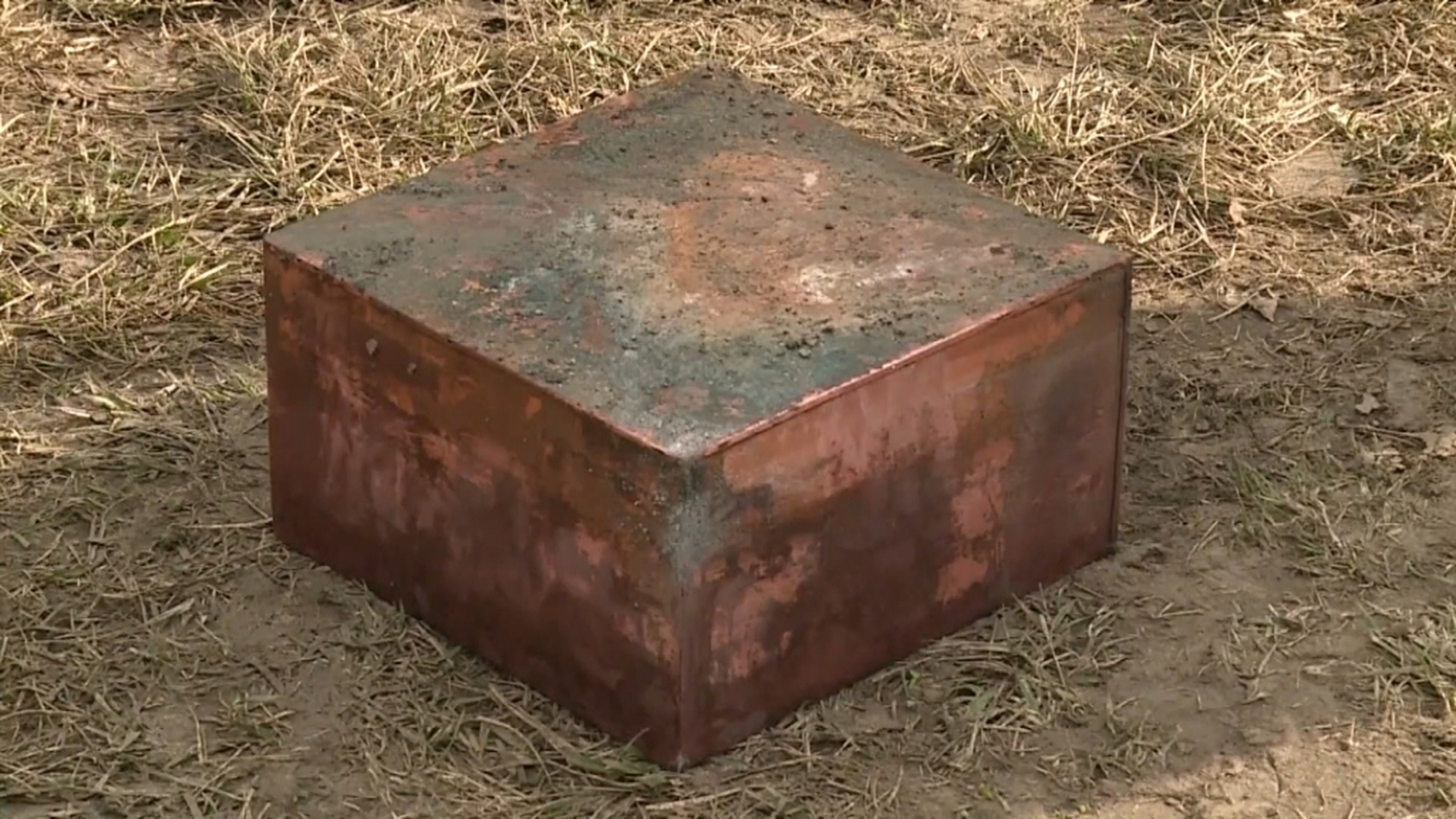 Time capsule from statue reveals US Civil War artifacts