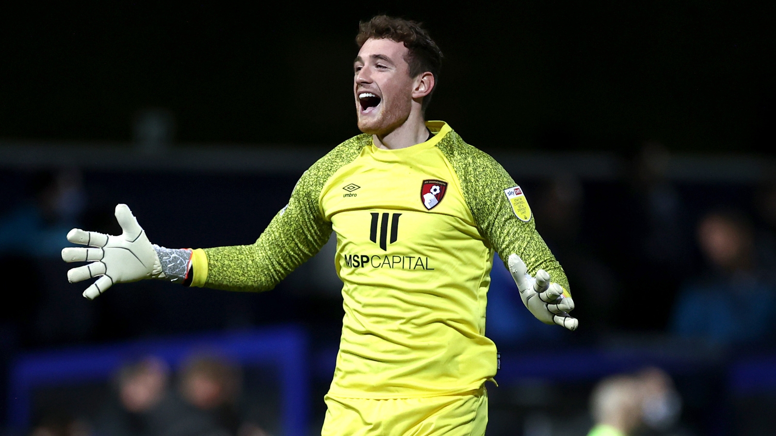 Mark Travers pens five-year deal with Bournemouth