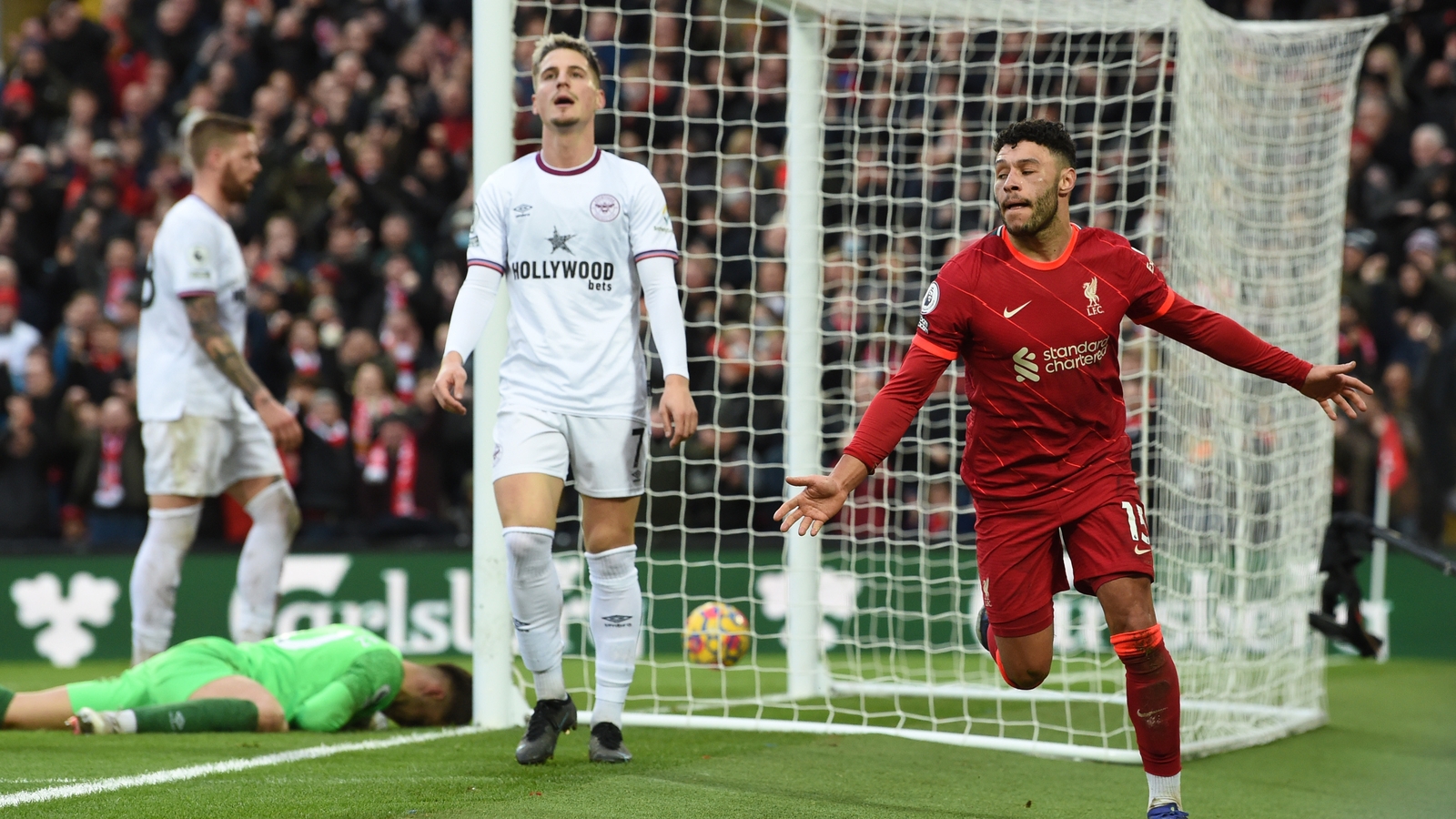 Liverpool make light of Salah and Mane absence