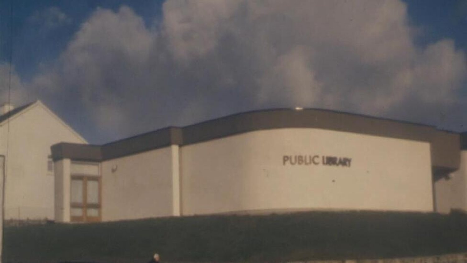 RTÉ Archives | Education | Killarney Library Opens