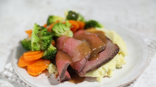 Roast Beef With Mashed Potatoes Gravy Ot