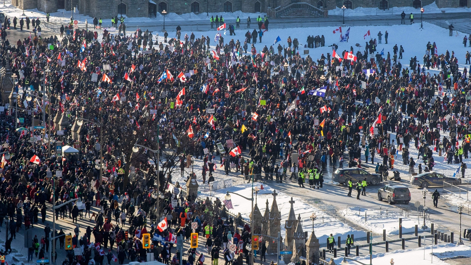 Hundreds of truckers pour into Ottawa in protest