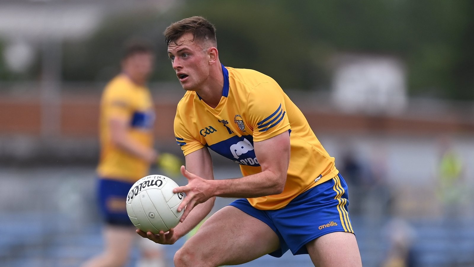 Clare canter home against disappointing Offaly