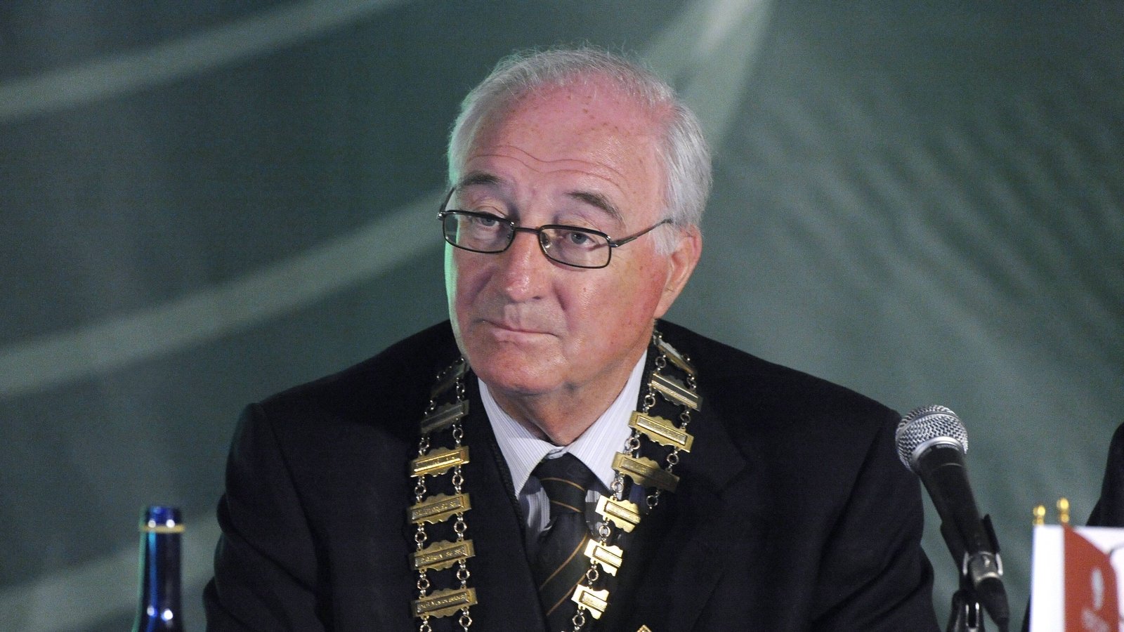 Former FAI president David Blood dies